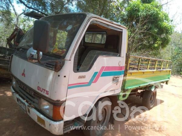 MITSUBISHI CANTER 1988 | Careka.lk