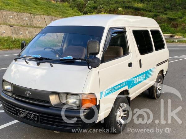 TOYOTA TOWNACE CR27 1994 | Careka.lk